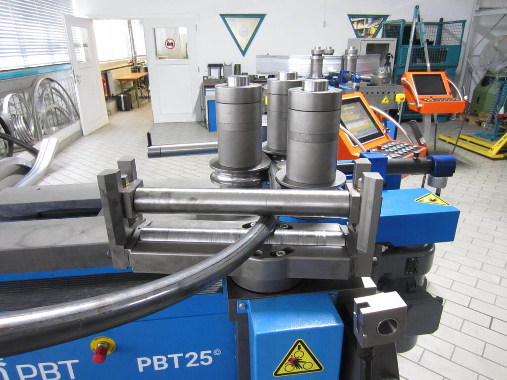 Twister » measuring device for spiral bending | PBT AG