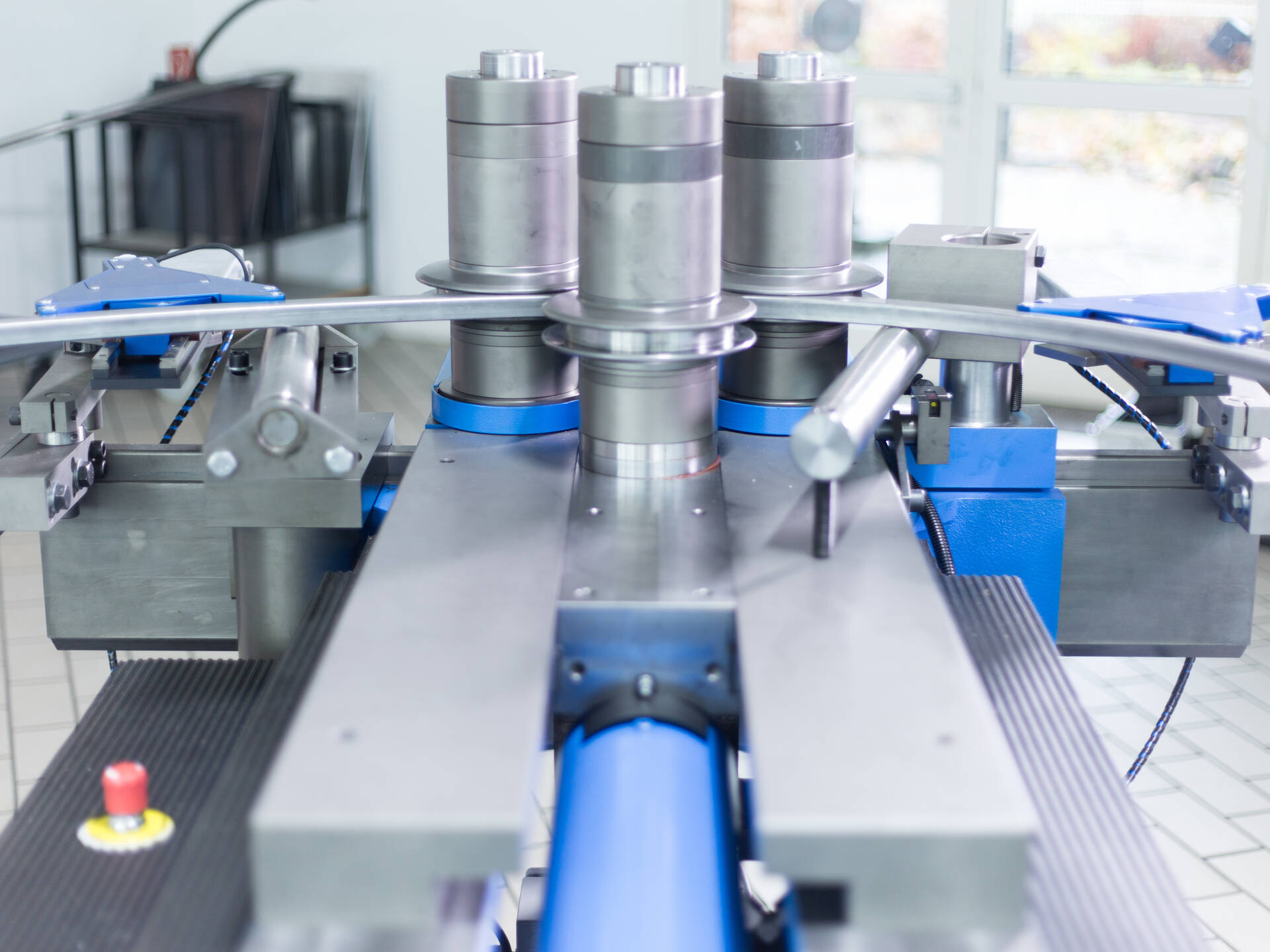 PBT 25® » high-precision profile bending machine