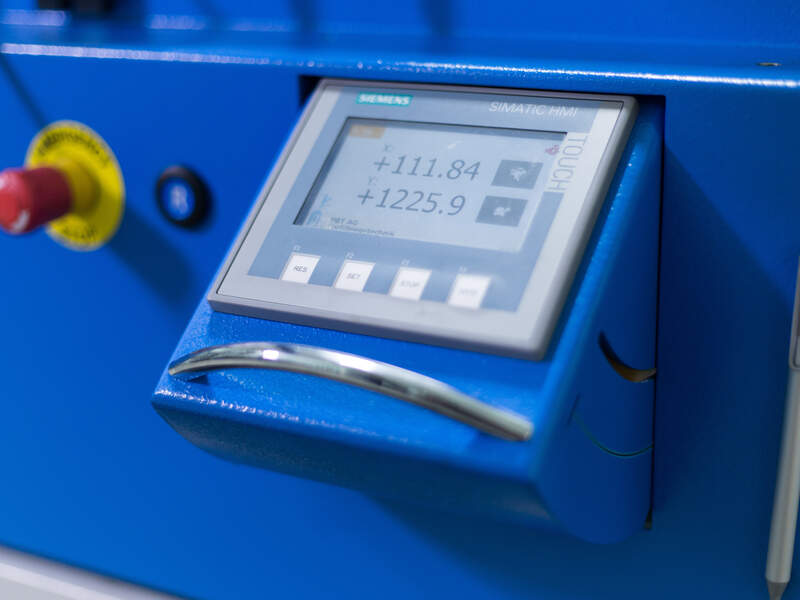 Profile bending machine manual control system