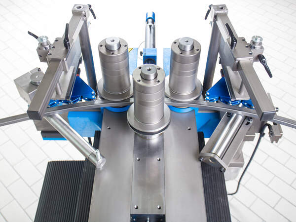 Profile bending machines accessories and options