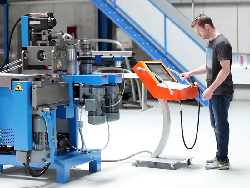 PC400 - PBT's profile bending machine control system